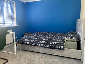 Casa | 6 quartos, ferro/tábua de engomar, Wi-fi grátis 