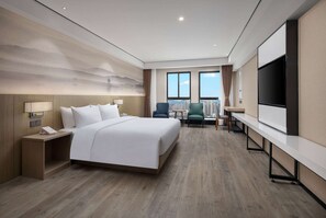 Quarto luxo, 1 cama King, para não fumantes | Escrivaninha