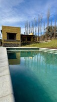 Piscina externa sazonal