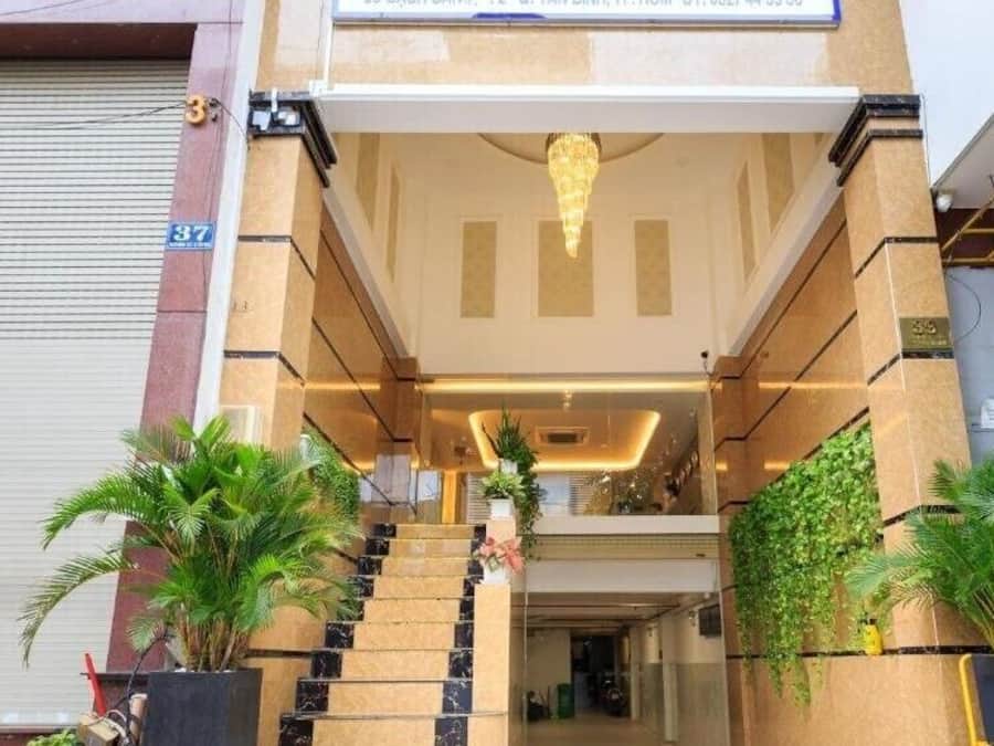 Televisor de ecrã plano de 30 polegadas com canais por cabo