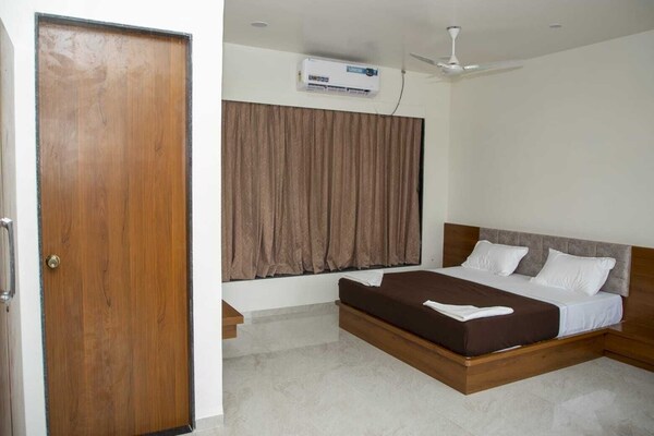 Omkara Resort - Rajkot