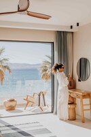 Suite Superior, vista para o mar | 1 quarto, roupa de alta qualidade, minibar, Wi-fi grátis 