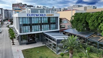 Fachada da propriedade