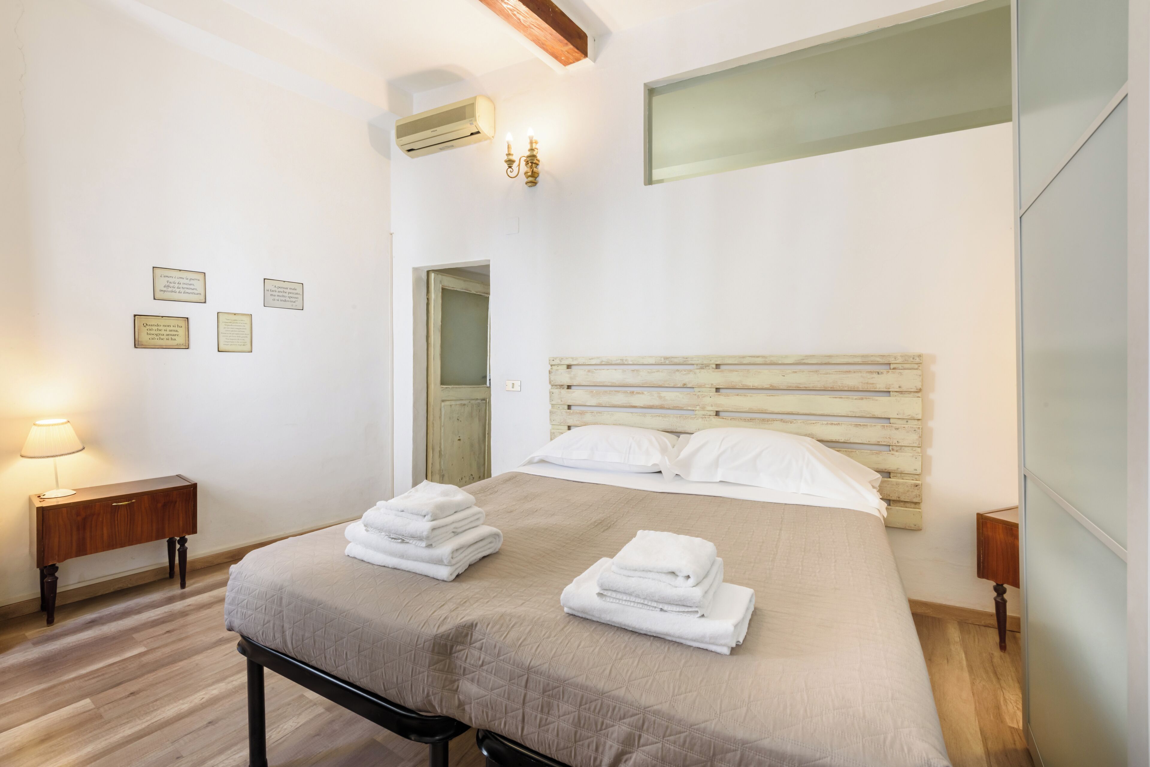 Apartamento conforto | 1 quarto, roupas de cama premium, edredons de pluma