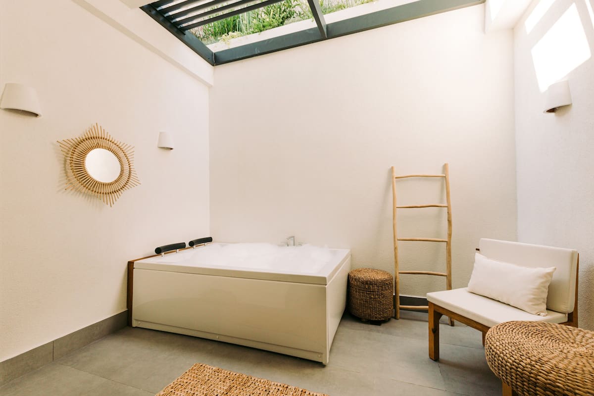 Quarto executivo | Banheira de hidromassagem
