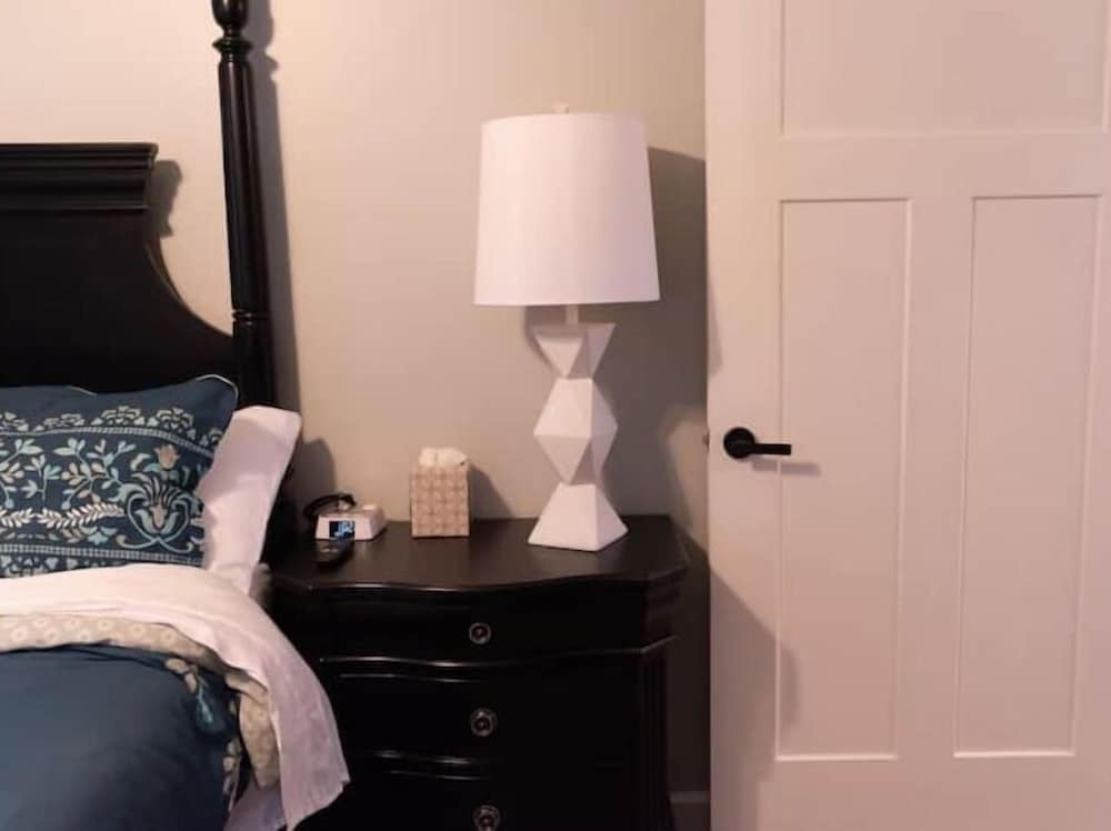 Family Friendly 2 Bedroom Close To Downtown Raleigh - Raleigh, NC