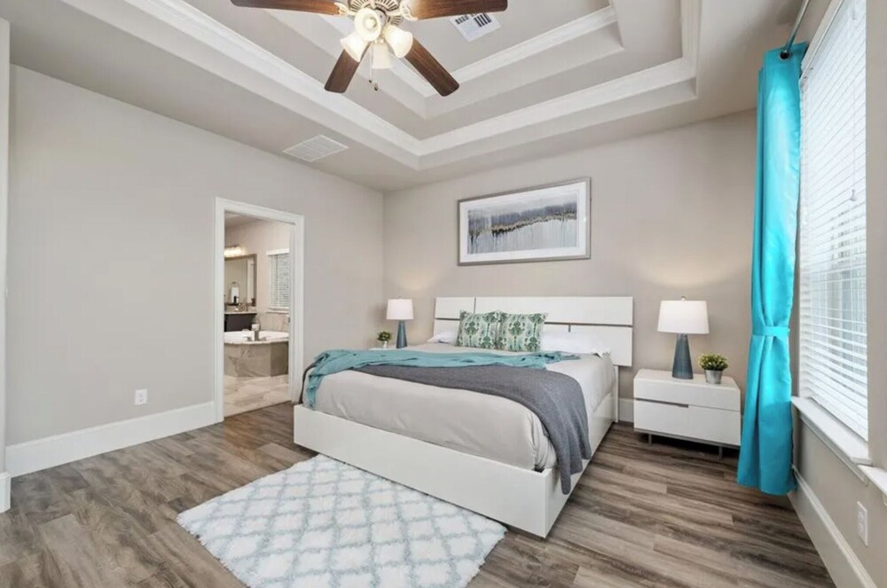 Luxury 4BR Home with Hill Country Views - Travis County | Vrbo