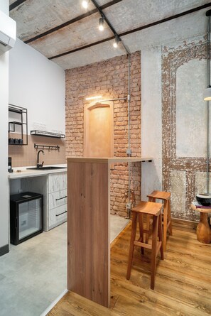 Estúdio design | Opções para refeição no quarto