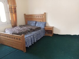 Quarto casal luxo | Quartos à prova de som, Wi-Fi de cortesia