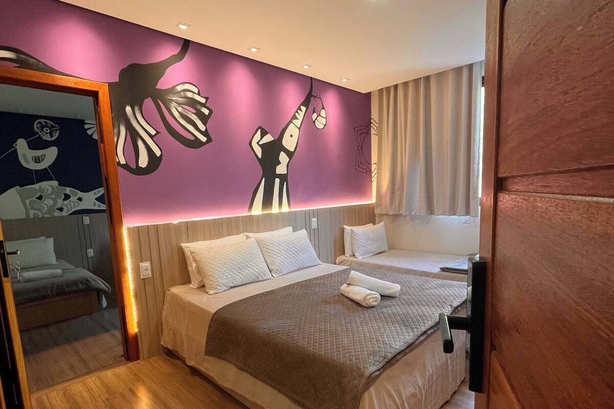 Suíte Triplo Ametista | Roupas de cama premium, camas com colchões pillow-top, escrivaninha