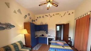 Casa, 3 quartos, varanda, vista para o jardim | Sala de jantar