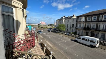 Quarto Duplo Deluxe, casa de banho anexa, vista para o mar (Room 2 - 9 ) | Vista do quarto
