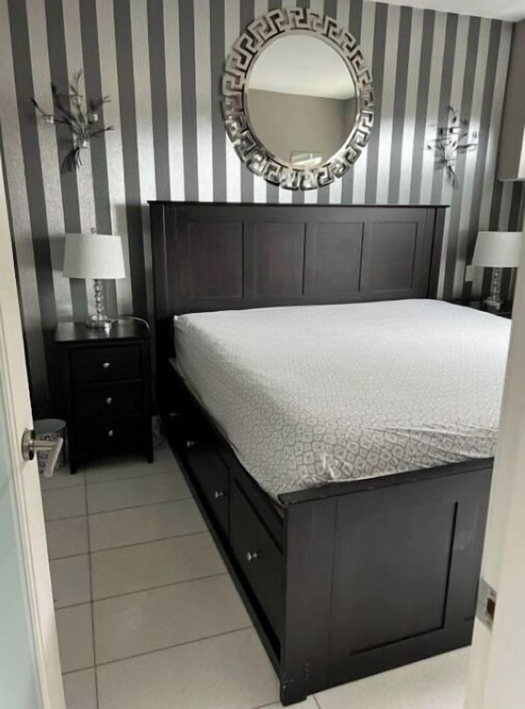 Oceanfront Suites By Casa De Las Fuentes - Nanaimo