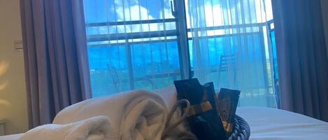 Edredões de penas, quartos insonorizados, Wi-fi grátis