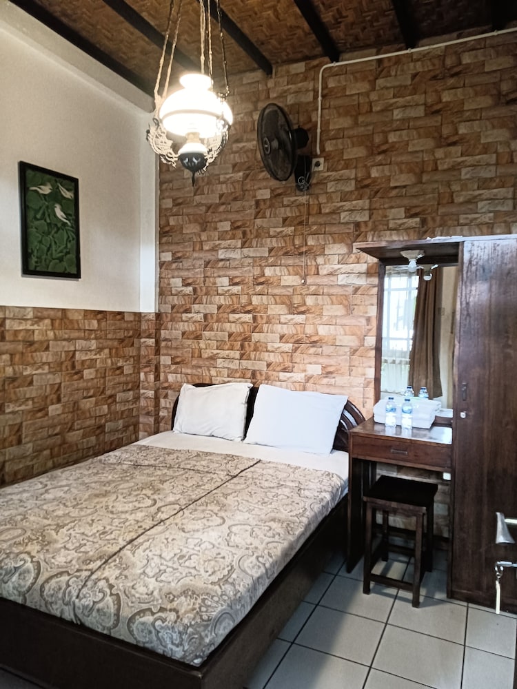 Bladok Inn & Restaurant - Yogyakarta