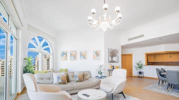 Apartamento | Sala de estar | TV de ecrã plano