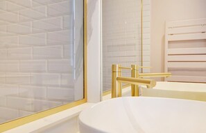 A Superb Studio-Loft Place Vendôme - Louvre - Latest Reviews, Deals ...