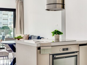 Apartamento, 2 quartos, varanda, Vista para a cidade | Interior