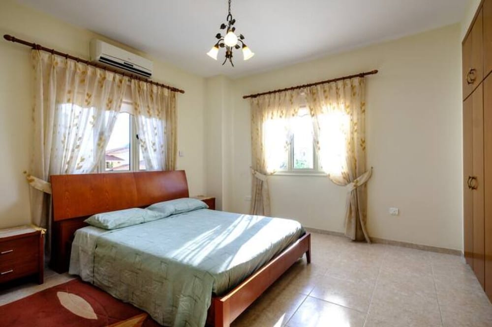 Luxurious Villa 15min From The Beach - Арадипу