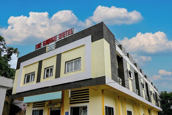 The Shrine Hotel - Omkareshwar