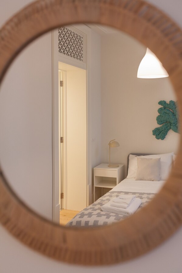 FLH Downtown Central Flat Reviews, Deals & Photos 2026 - Expedia