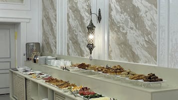 Pequeno-almoço continental diário incluído