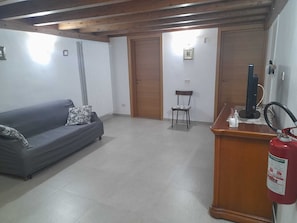 Casa, 1 quarto, Vista para a cidade | Sala