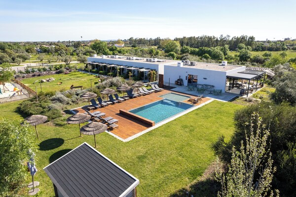 Quinta Da Amendoeira - The Farmhouse - Portugal