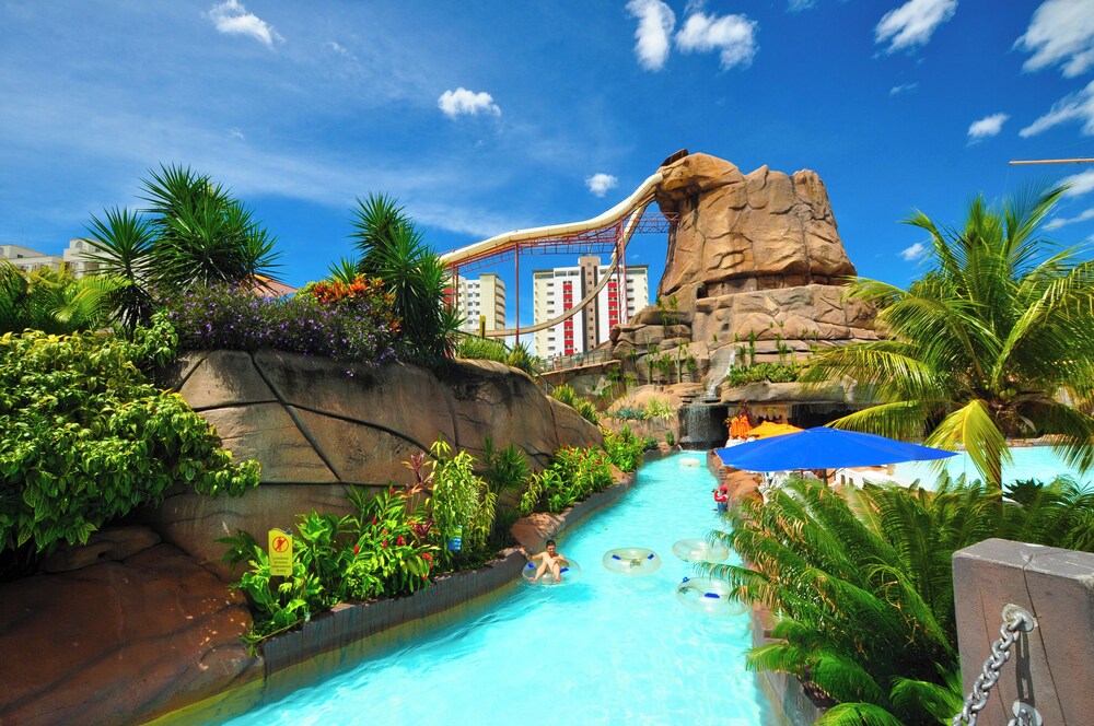 Diroma Exclusive Com 1 Dia No Acqua Park - Caldas Novas