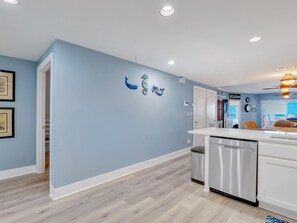Apartamento em Condomínio Fechado, várias camas (Relax-Unwind-Enjoy) | Interior