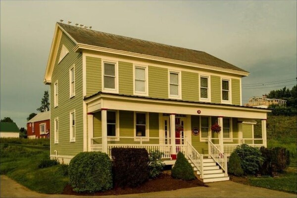 No Longer Booking On Vrbo - Colchester, VT