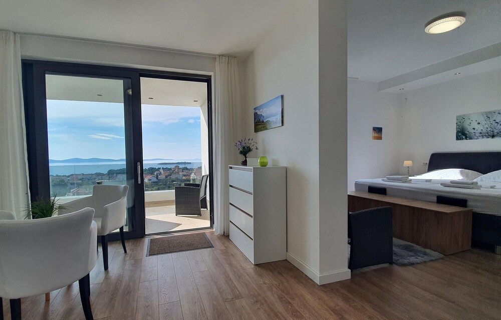 4 Slaapkamer Accommodatie In Tribunj - Tisno