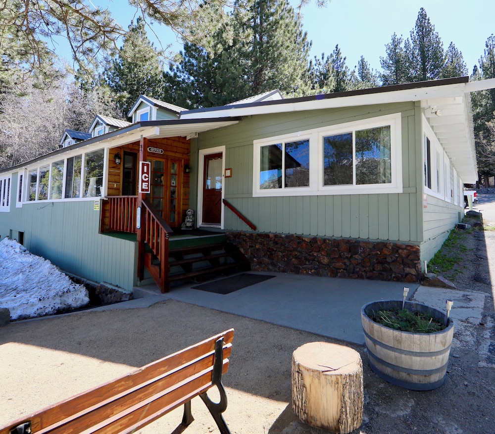 Big Rock Resort - Lee Vining, CA