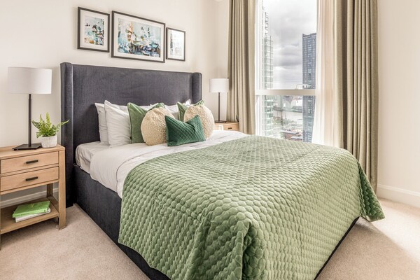 Urban Rest Canary Wharf Apartments - 