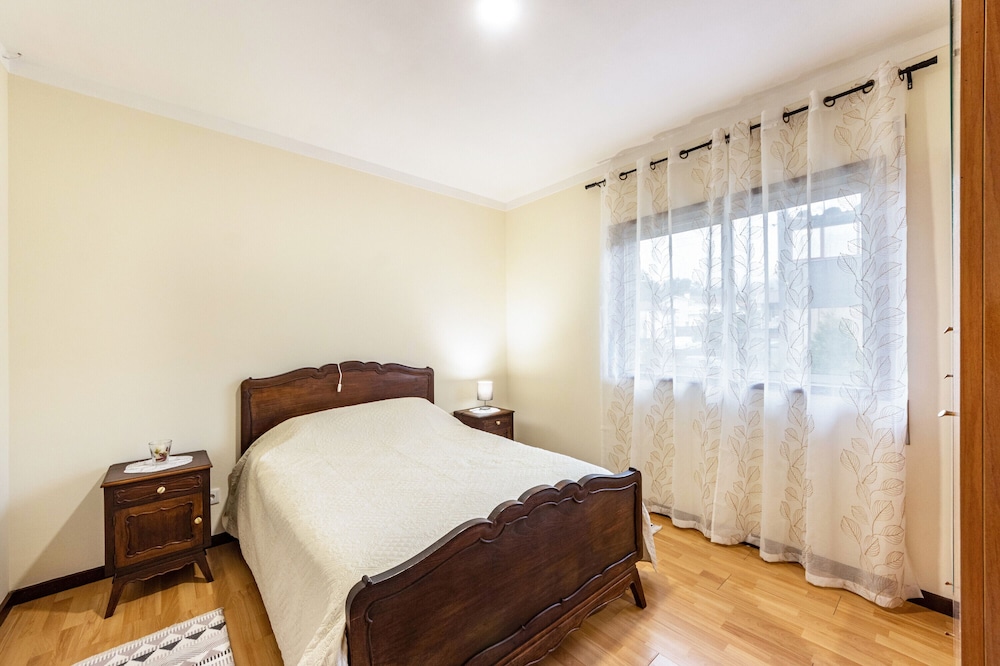 Holiday Home 'Casa T3 áRea Metropolitana Do Porto' With Mountain View, Shared Terrace And Wi-fi - Cesar