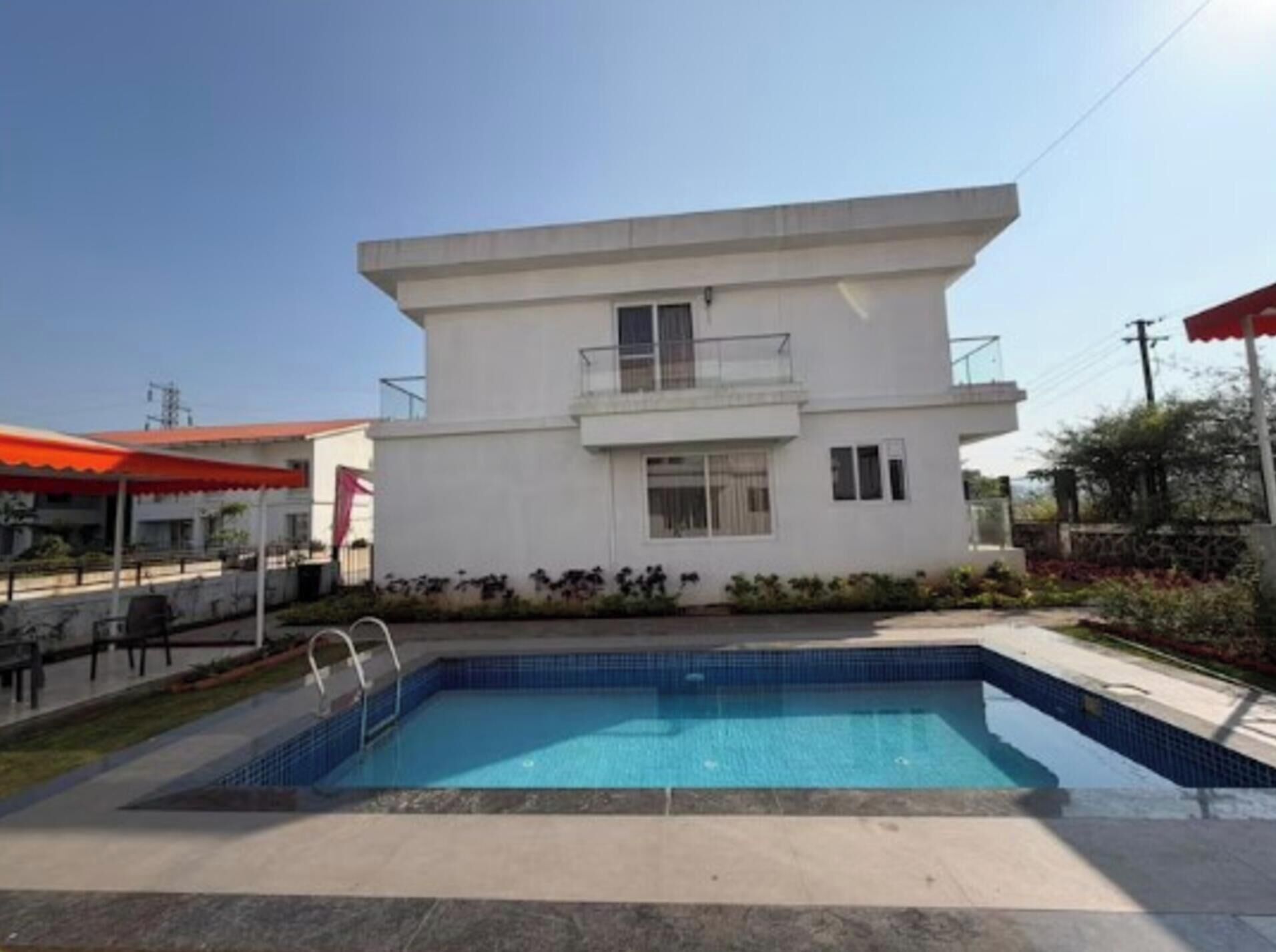 2 piscinas externas