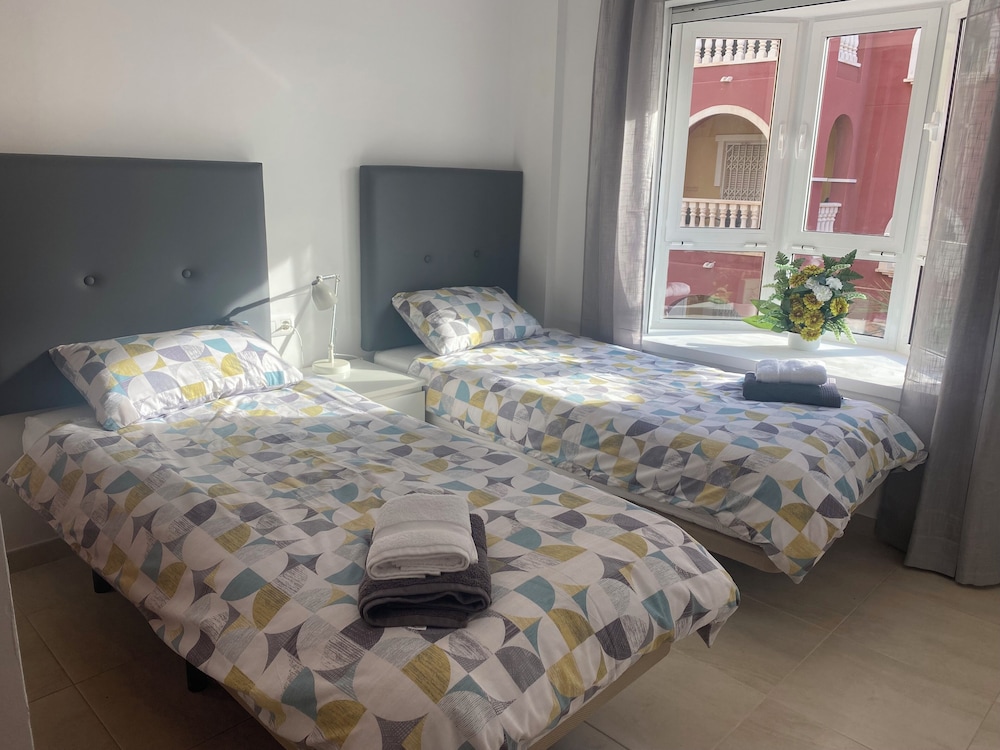 Great Location For Rio Nalon , Los Alcazares - La Manga