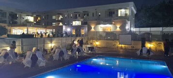 10 piscinas exteriores