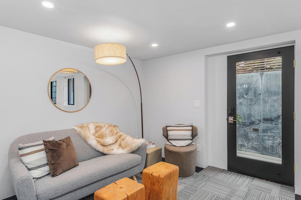 Sunnyside Studio On Green Lake - Seattle, WA