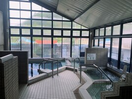 Casa de Campo Clássica, não fumadores, cozinha | Casa de banho | Um bidé, toalhas fornecidas, papel higiénico 