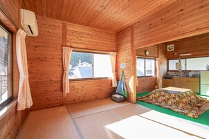 Casa de Campo Clássica, não fumadores, cozinha | 1 quarto, edredões de penas, Wi-fi grátis, roupa de cama fornecida 