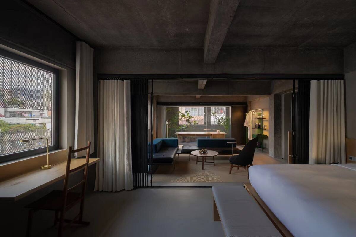Suite Superior, 1 cama king-size, terraço, Vista para a cidade | Roupa de alta qualidade, edredões de penas 