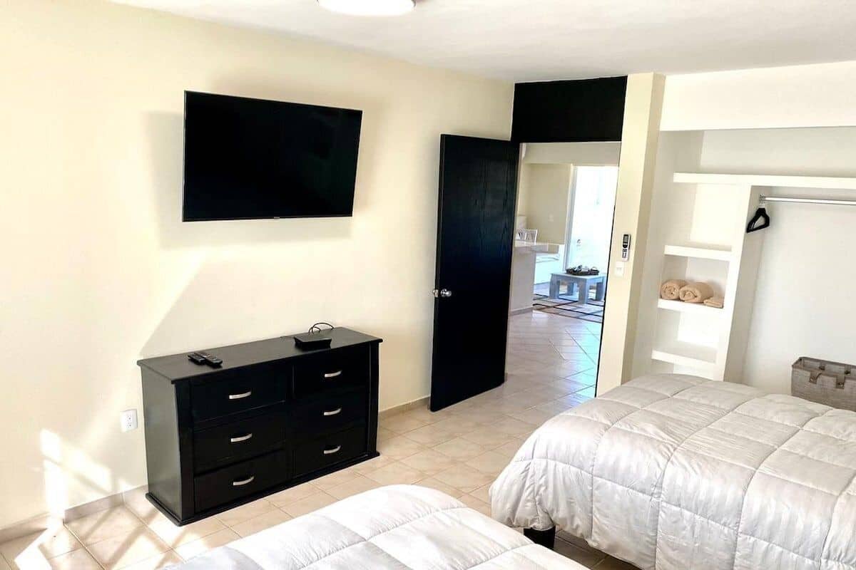 Cofres nos quartos, individualmente decorados