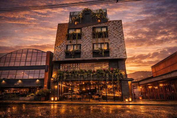 Hotel Zelva Negra - Medellín