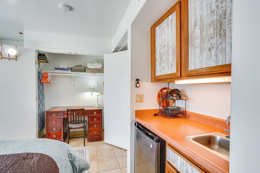 Scenic Tucson Vacation Rental W/ Patio & Grill! - Arizona