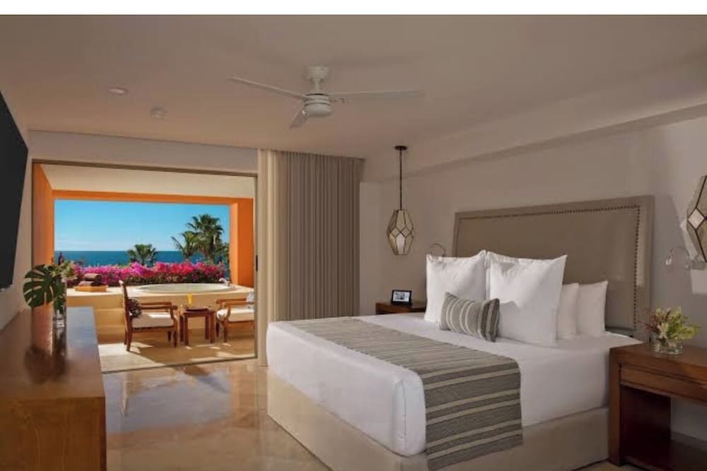 This Beautiful Resort Is Located On Beach Front. - San José del Cabo
