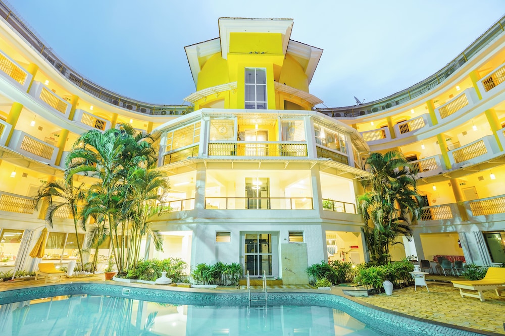 Bloom Boutique Baga - Anjuna