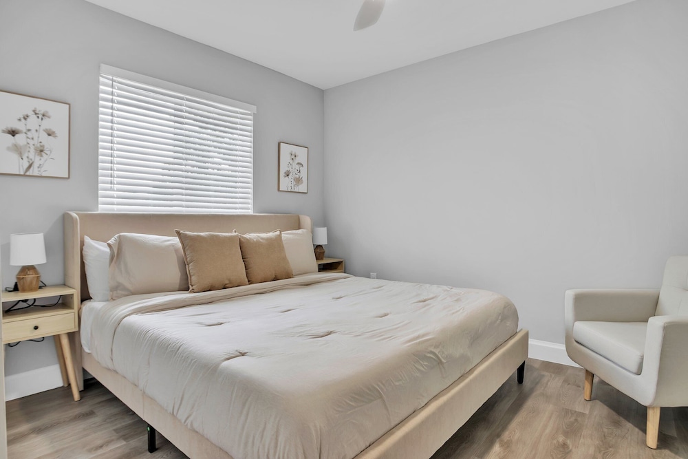 Sistrunk Shades Villa #4 - New Downtown Fort Lauderdale Florida Townhomes - Fort Lauderdale
