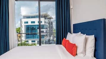 Suíte executiva | 2 quartos, roupas de cama premium, individualmente decorados