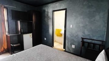 1 quarto, roupa de alta qualidade, com decoração personalizada